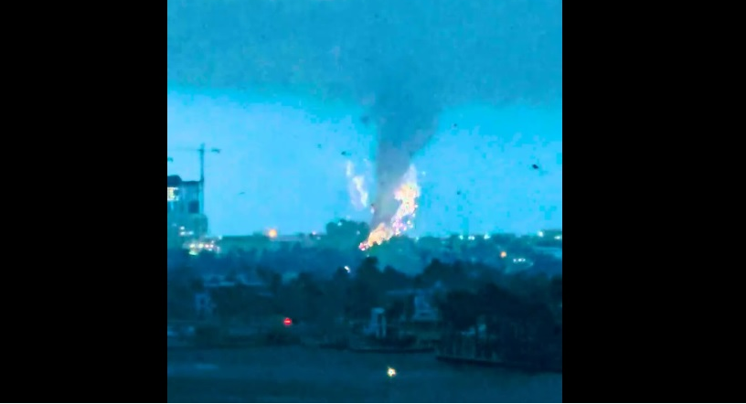 VIDEO: Flame-Lined Tornado Rips Through Fort Lauderdale | Miami New Times