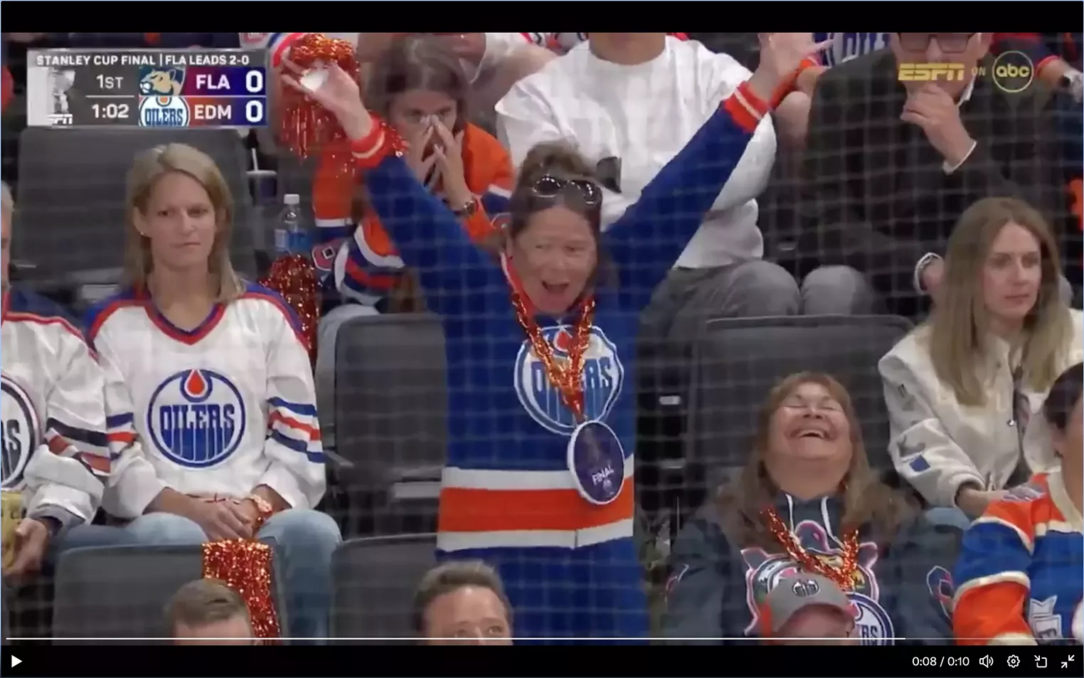 Edmonton Oilers Fan Becomes Meme Material at Rogers Place | Miami New Times